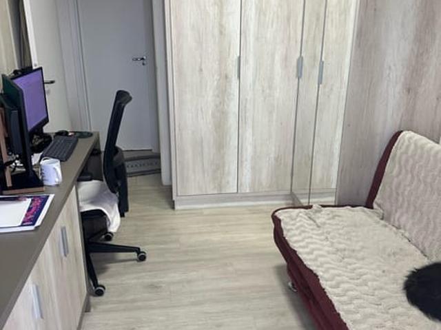 quarto mobiliado em apto bem localizado e padrao