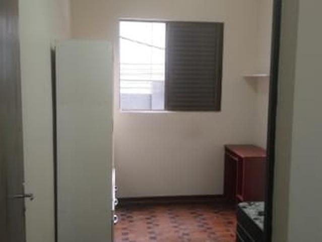 Quarto Mobiliado em Apto no Centro de Curitiba