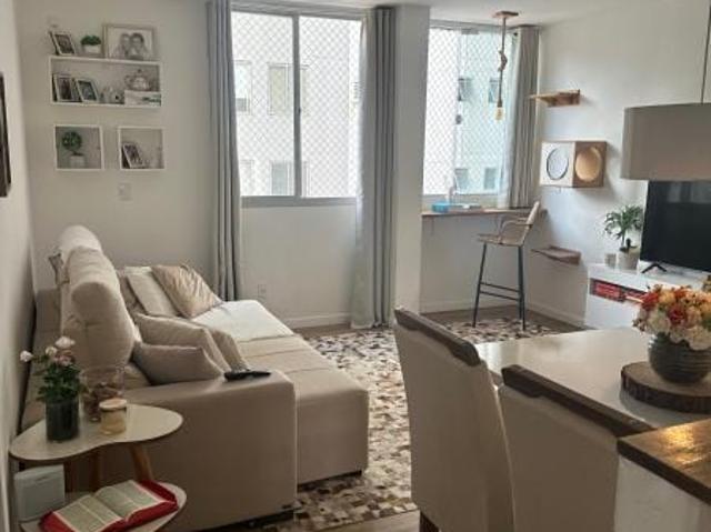 Quarto mobiliado em apto no Centro portaria 24h e piscina