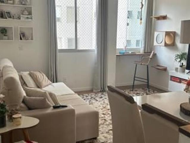 Quarto mobiliado em apto no Centro portaria 24h e piscina