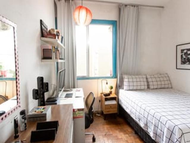 Quarto mobiliado em Botafogo leia a descrição