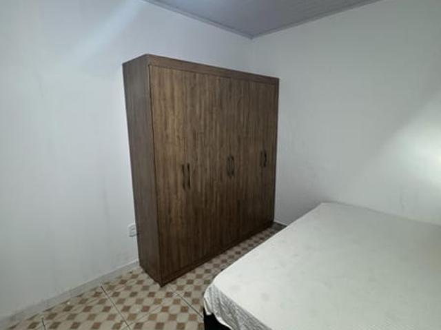 Quarto mobiliado individual