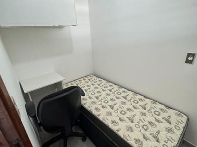 Quarto mobiliado individual