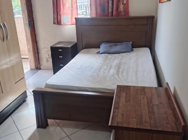 Quarto mobiliado individual