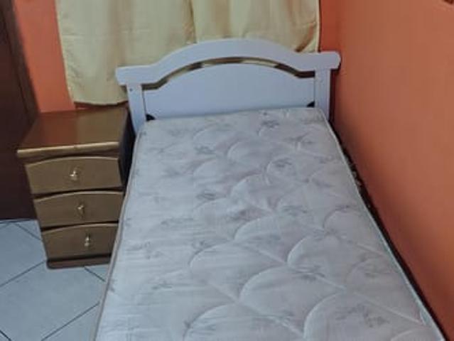 Quarto mobiliado individual