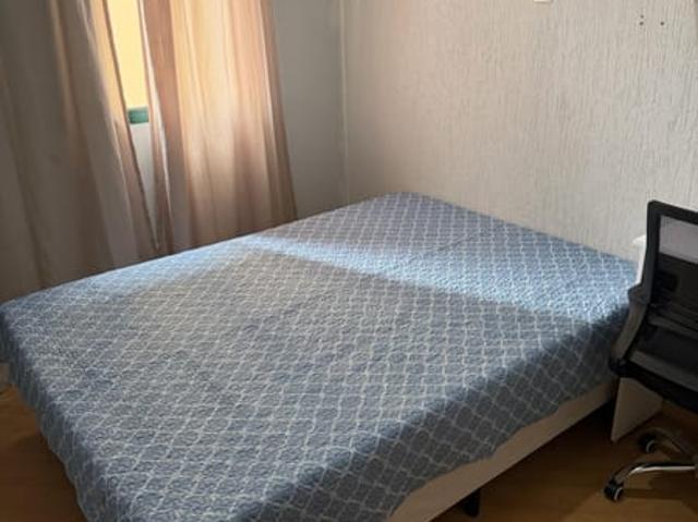 Quarto mobiliado individual