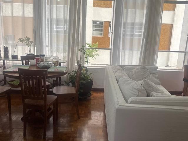 Quarto mobiliado para mulher em Higienópolis