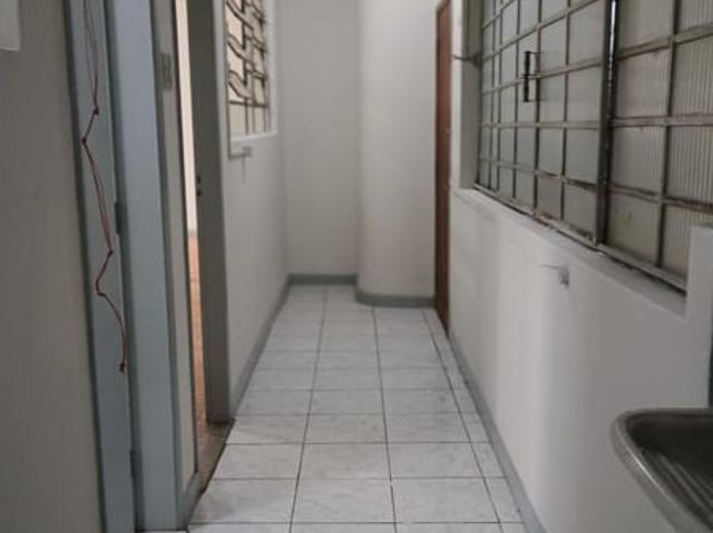 Quarto mobiliado, vaga FEMININA