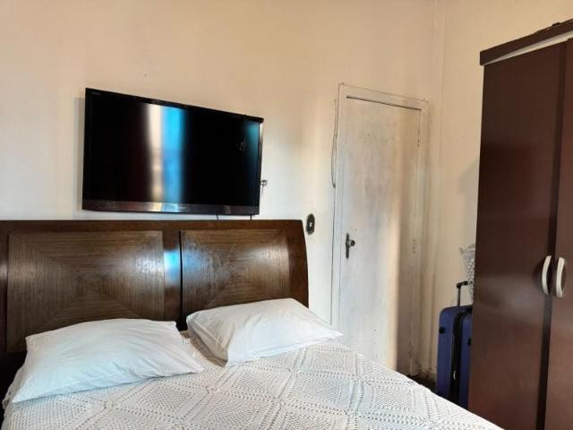 Quarto mobiliado