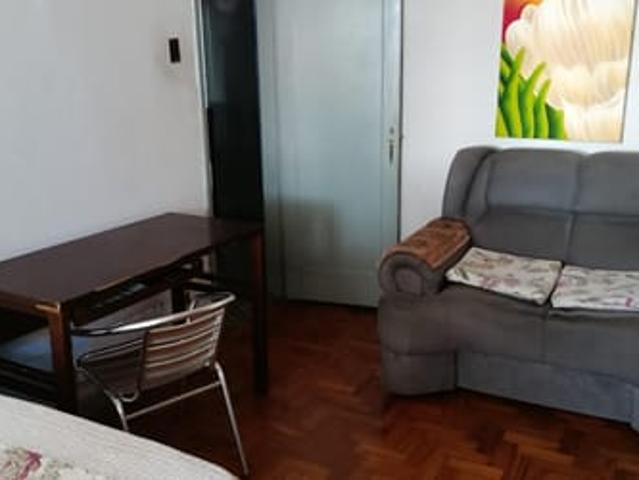 Quarto. Mobiliado
