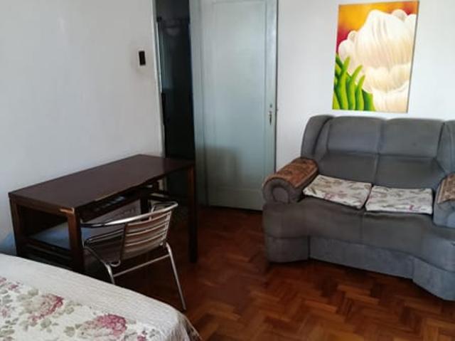 Quarto. Mobiliado