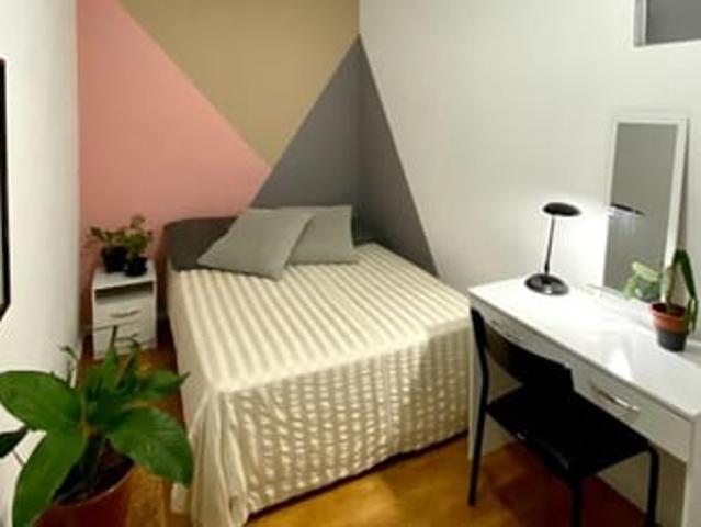 QUARTO NO CENTRO HISTÓRICO