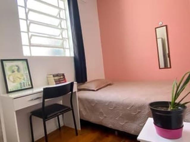 QUARTO NO CENTRO HISTÓRICO DE POA UFRGS ADM