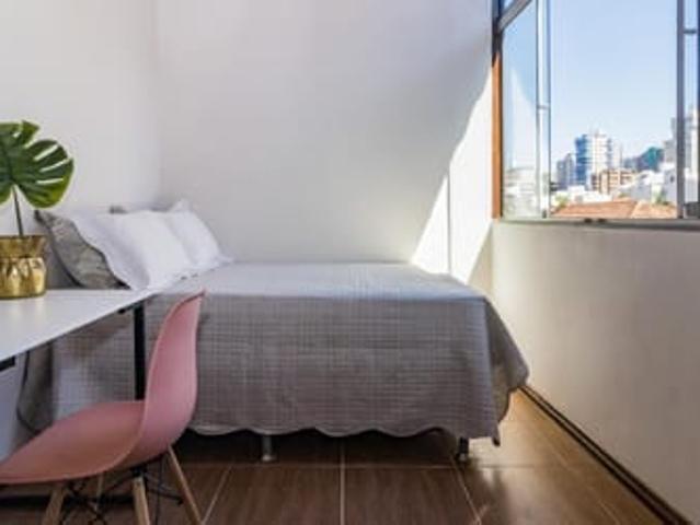 QUARTO NO BOM FIM