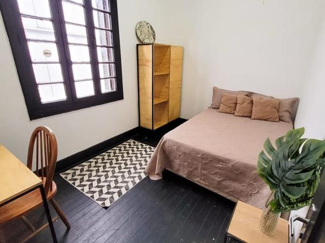 QUARTO NO BOM FIM POA
