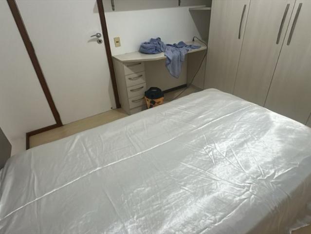 Quarto na principal rua da trindade