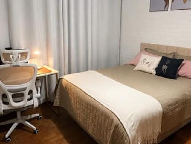 Quarto Smart em Apê de Amigas | Shopping Cidade