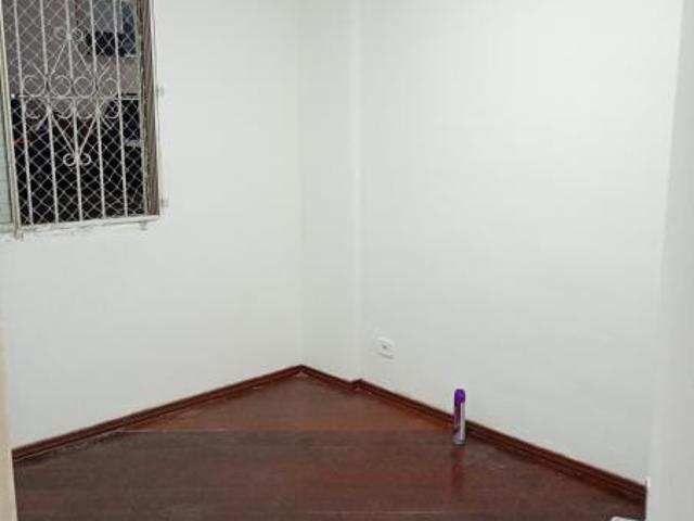 Quarto Sem mobília Na frente da Fei