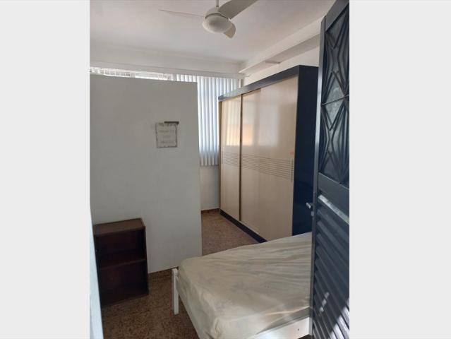 QUARTO P/ MOÇA Q TRABALHE/ESTUDE