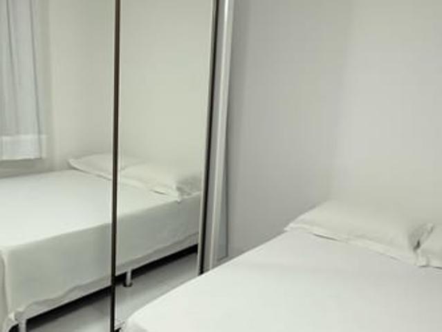 Quarto P/ Mulheres exelente localização