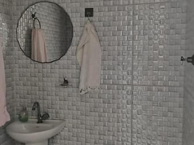 Quarto por diária /temporada só para mulheres