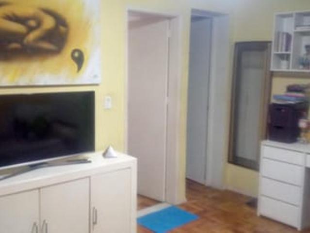 Quarto para universitária fazendo estágio