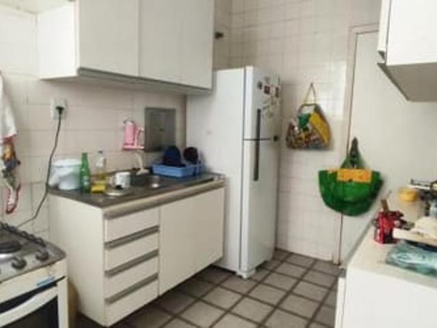 Quarto para alugar em apartamento mobiliado