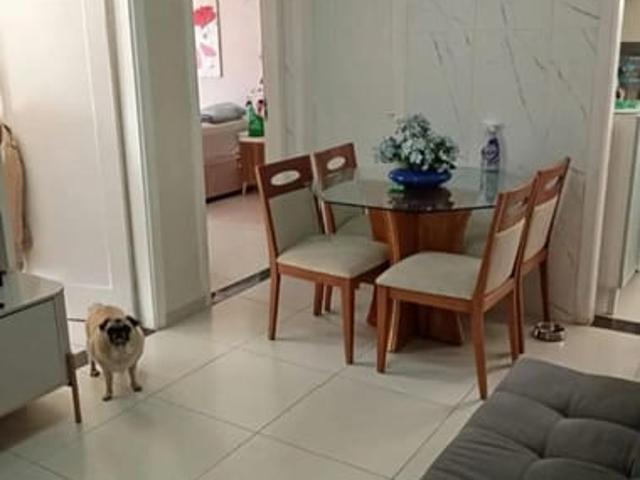 Quarto para alugar em prédio em frente a praia
