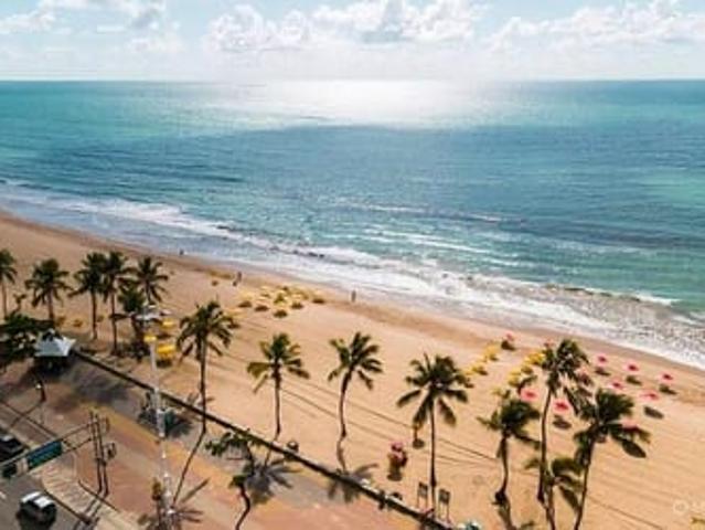 Quarto para moças na praia de Boa Viagem
