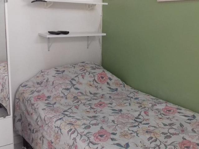QUARTO PEQUENO EM BOTAFOGO PERTO DO METRÔ