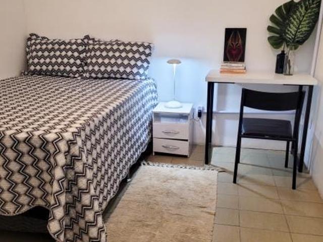 QUARTO PRÓXIMO DA UFRGS