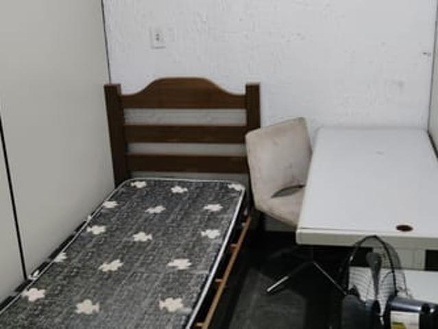 Quarto próximo do metrô Carrão