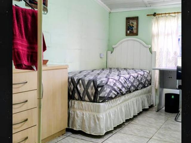 quarto roots nas merces