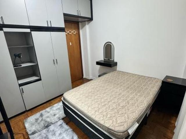 Quarto todo mobiliado