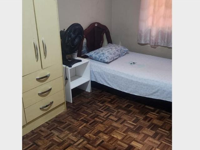 Quartos mobiliados