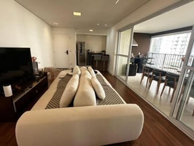Quartos disponíveis em apartamento tranquilo