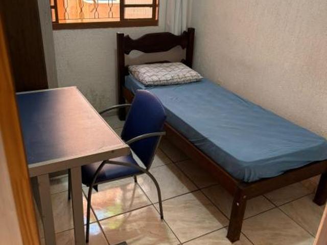 Quartos individuais em casa no Bairro Nova Suiça
