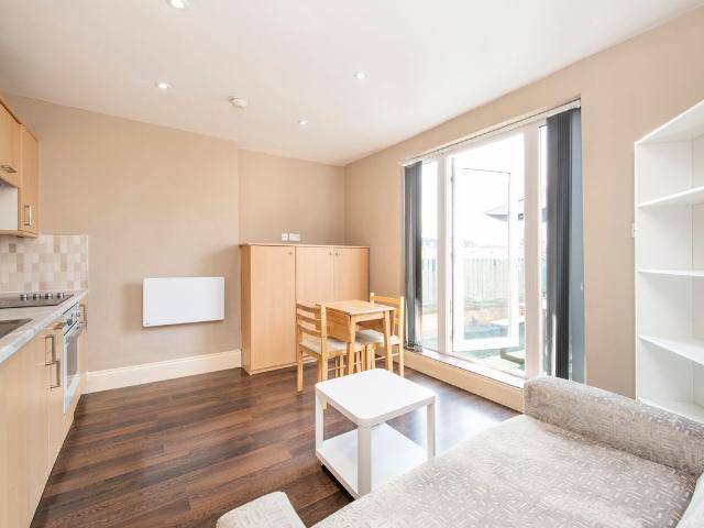 Quex Road, West Hampstead NW6, 1 bed flat to rent, £1,800 pcm | PrimeLocation