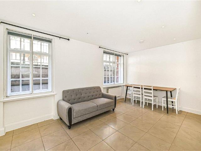 Quebec Court, 21 Seymour Street 1 bed property to rent £2,687 pcm £620 pw