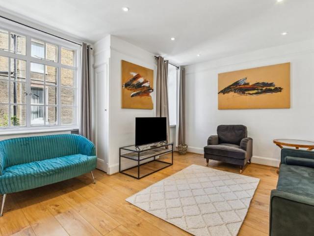Quebec Court, 21 Seymour Street 2 bed flat to rent £3,700 pcm £854 pw