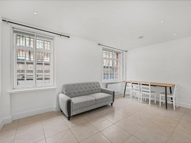 Quebec Court, 21 Seymour Street W1H, 1 bed flat to rent, £2,687 pcm | PrimeLocation