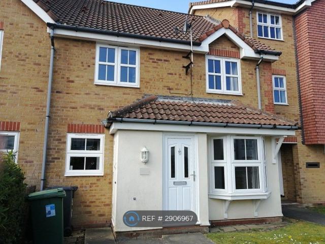 Quebec Close, Eastbourne BN23, 2 bed terraced house to rent, £1,200 pcm | PrimeLocation