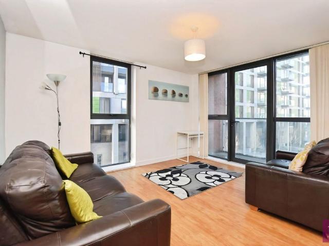 Quebec Building, Bury Street, Salford M3, 2 bed flat to rent, £1,300 pcm | PrimeLocation