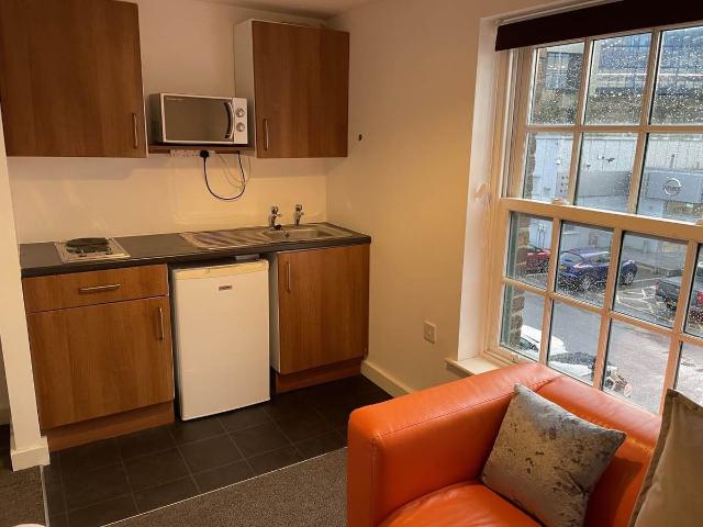 Quebec Street, Bradford BD1, Studio to rent, £425 pcm | PrimeLocation