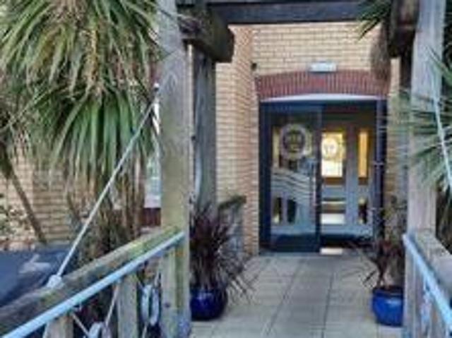 Quebec Quay, Liverpool, 2 Bedroom Flat