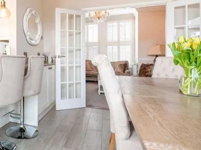 Quebec Road, London, IG1 4TT, United Kingdom | 4 bed apartment for rent #167072847 | Rentberry