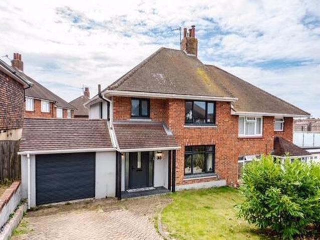 Queen Victoria Avenue, Hove, 3 Bedroom Semi detached