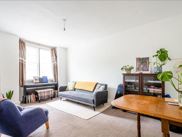 Queen Alexandra Mansions, Bloomsbury WC1H, 2 bed flat to rent, £2,903 pcm | PrimeLocation