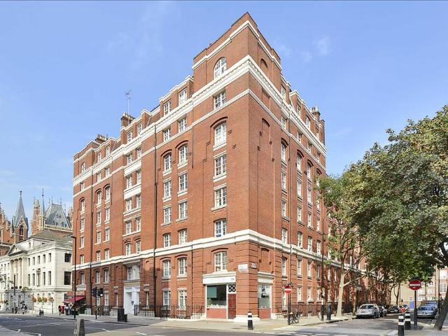 Queen Alexandra Mansions, Kings. 3 bed apartment to rent £4,182 pcm £965 pw