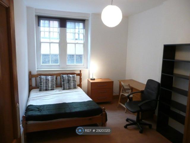 Queen Alexandra Mansions, London WC1H, 3 bed flat to rent, £3,600 pcm | PrimeLocation